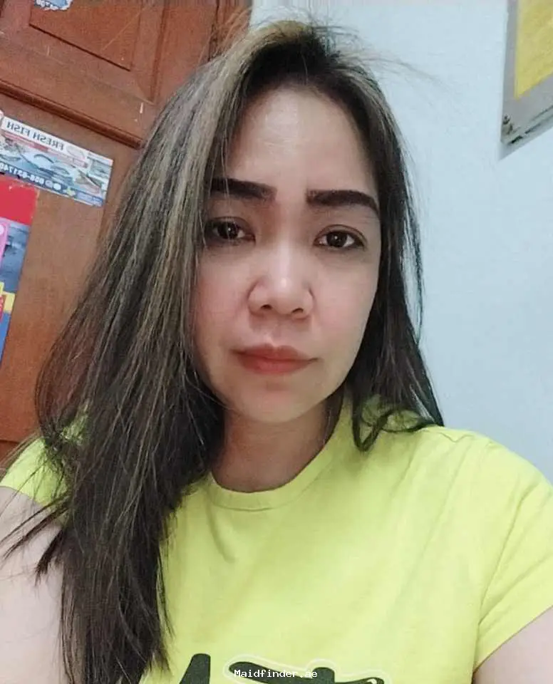 DIANN E. FILIPINO LIVE IN NANNY DUBAI - Filipino Maid - 8-10 Years of experience